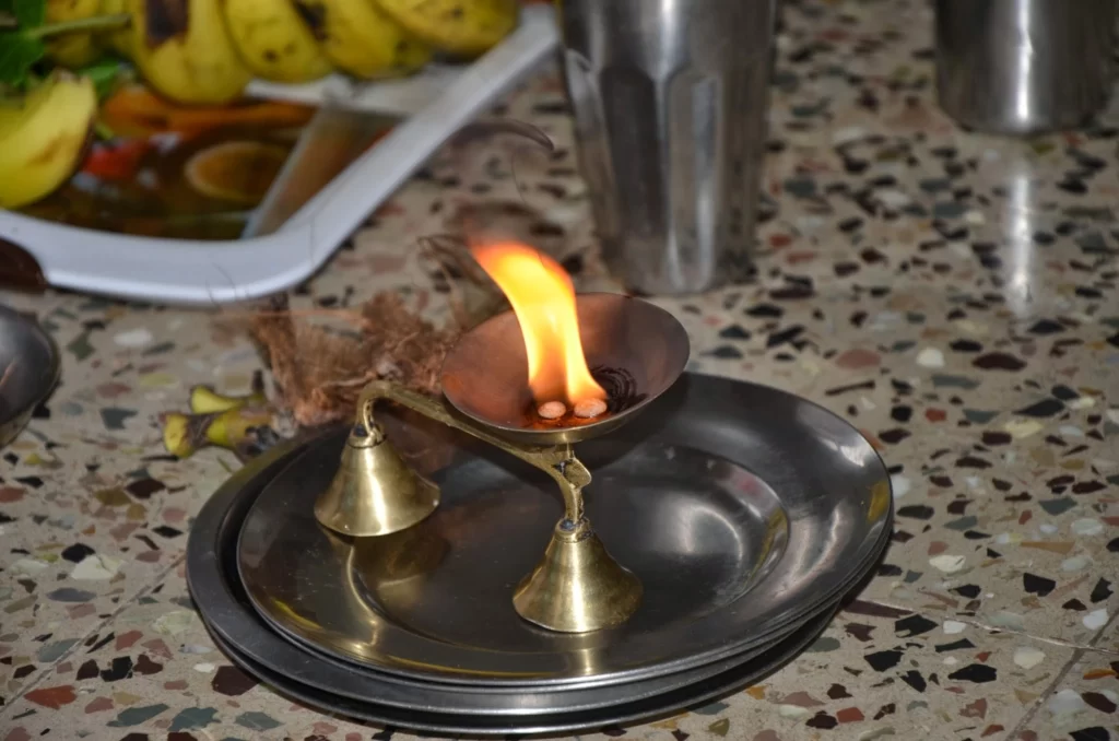 How to Identify Pure Camphor | शुद्ध कापूर कसा ओळखायचा